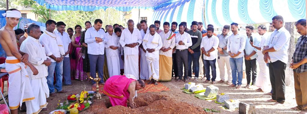 ಬೈಲಡ್ಕ ಶ್ರೀ ಆನೆಕಲ್ಲು ಬ್ರಹ್ಮ ಬೈದರ್ಕಳ ಗರಡಿ - ನೈವೇದ್ಯ ಕೊಠಡಿಯ ಶಿಲಾನ್ಯಾಸ ...